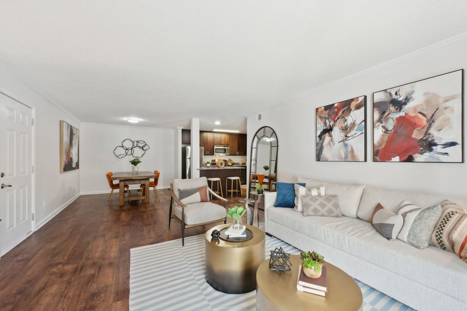 Apartments in Chapel Hill, NC | The Apartments at Midtown 501